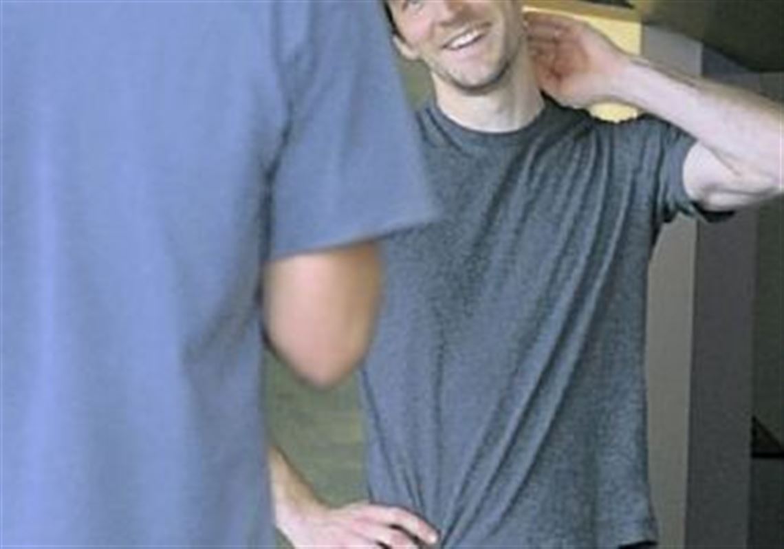 Bandy moves with challenges as he jumps from ballet to modern dance ...