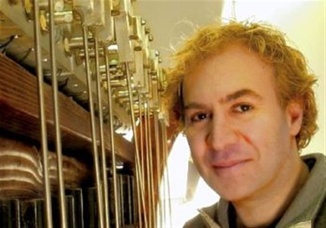 Eric Singer's robotic device proves a mechanical and musical success ...