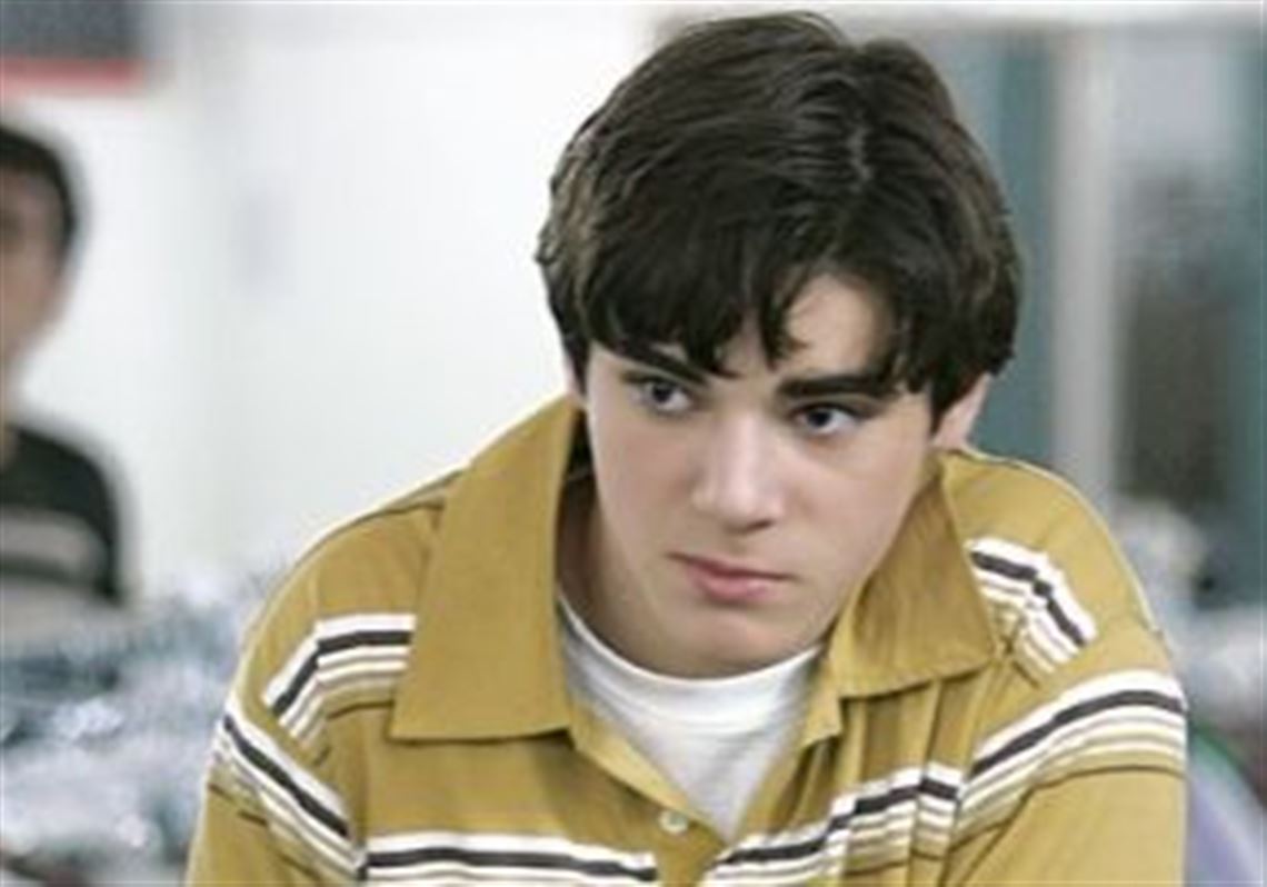 'Breaking Bad' actor RJ Mitte finds 'perfect role' prepared him to ...