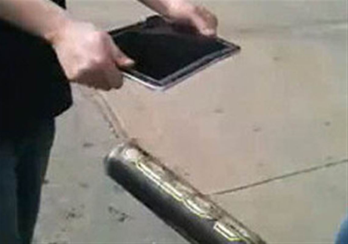 iPad debuts with a smash | Pittsburgh Post-Gazette