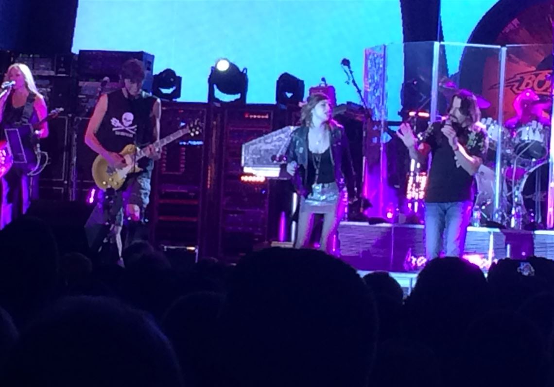 Boston's performance evokes more than a feeling from enthusiastic fans ...
