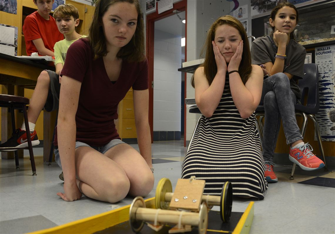 Shaler Area Middle School students find out who’s ‘King/Queen of the ...