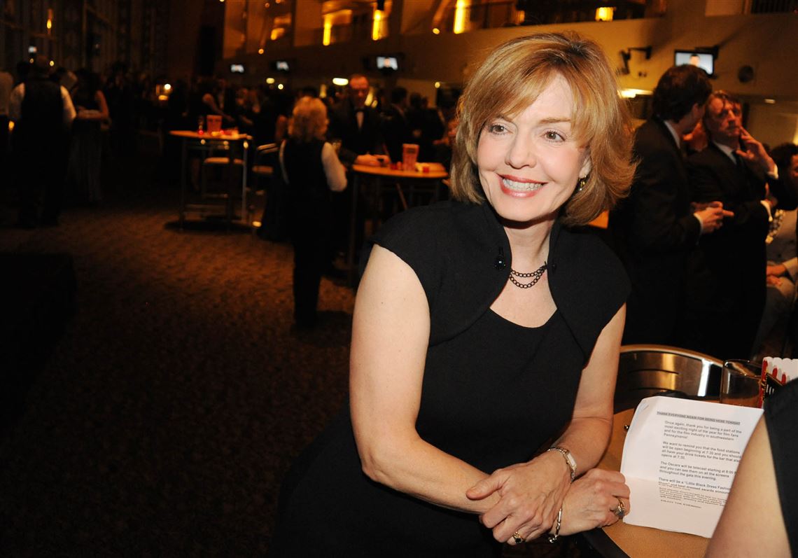 WTAE-TV's Sally Wiggin announces retirement during Steelers pre-game ...