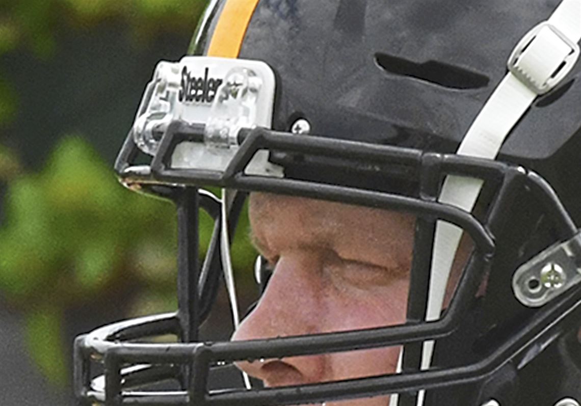 Offensive lineman Bryce Harris was the only Steelers player to fail the ...