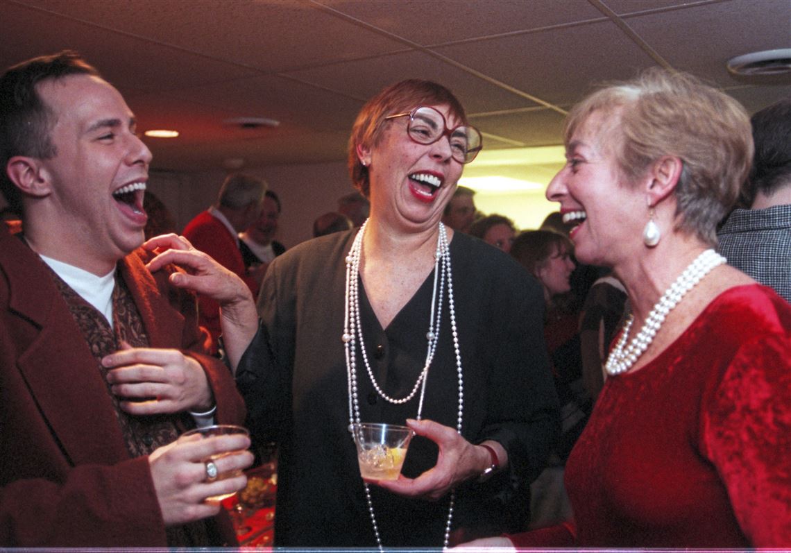 Barbara Russell spread laughter on Pittsburgh stages and was with ...