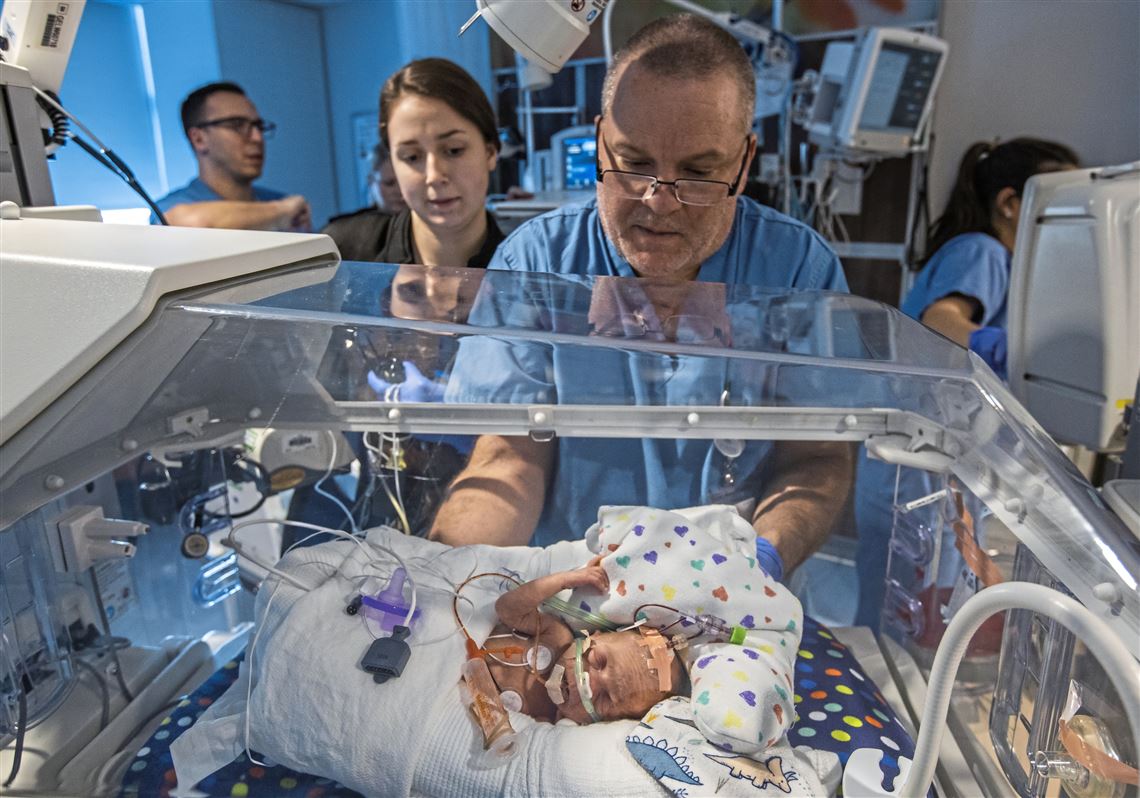 Tiny twins take trip to new NICU rooms at West Penn | Pittsburgh Post ...