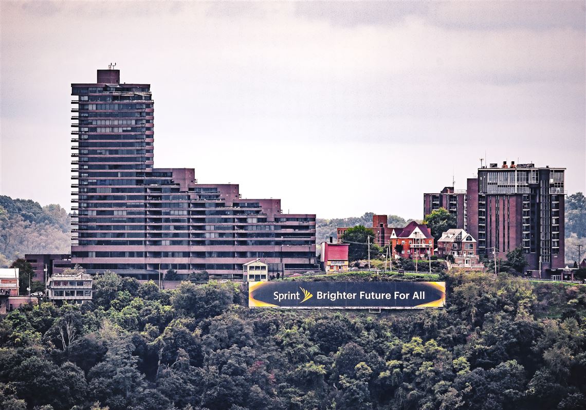 Hillside sign benefits | Pittsburgh Post-Gazette