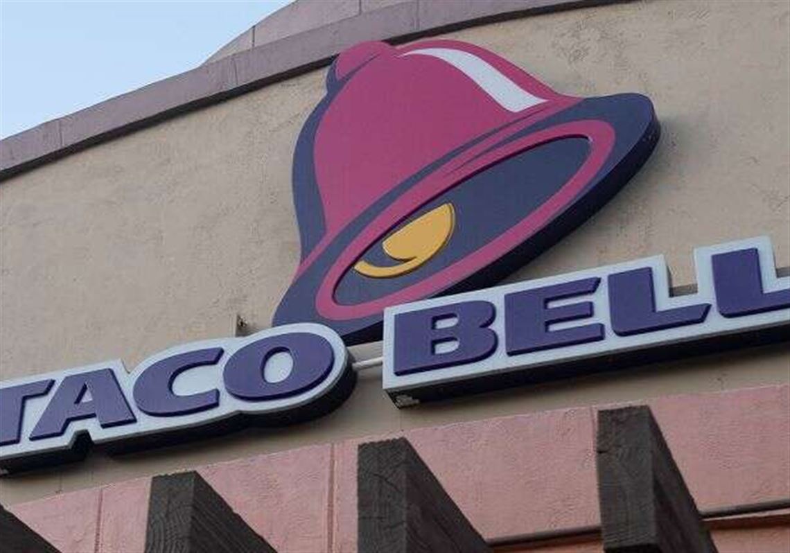 Penn State students hold candlelight vigil for closed Taco Bell ...