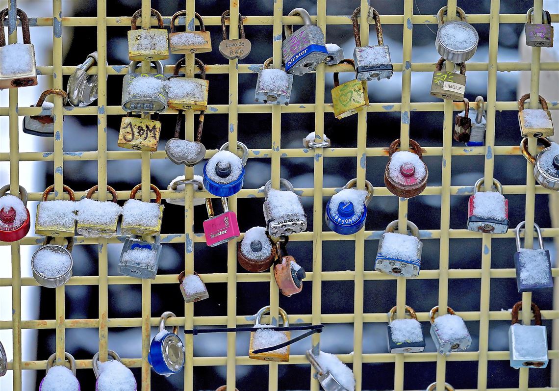 'Love locks' from $34 million Clemente Bridge rehab will be donated for ...