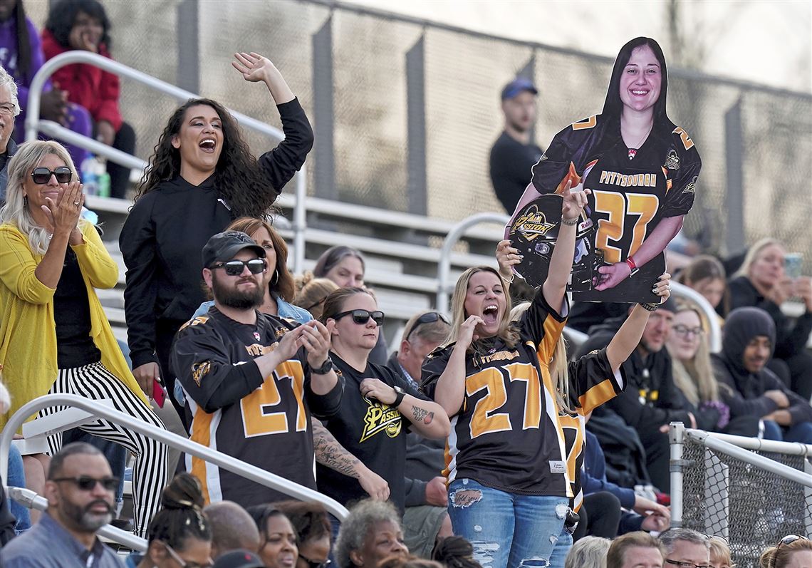 Large crowd watches Pittsburgh Passion play — and win — their first ...