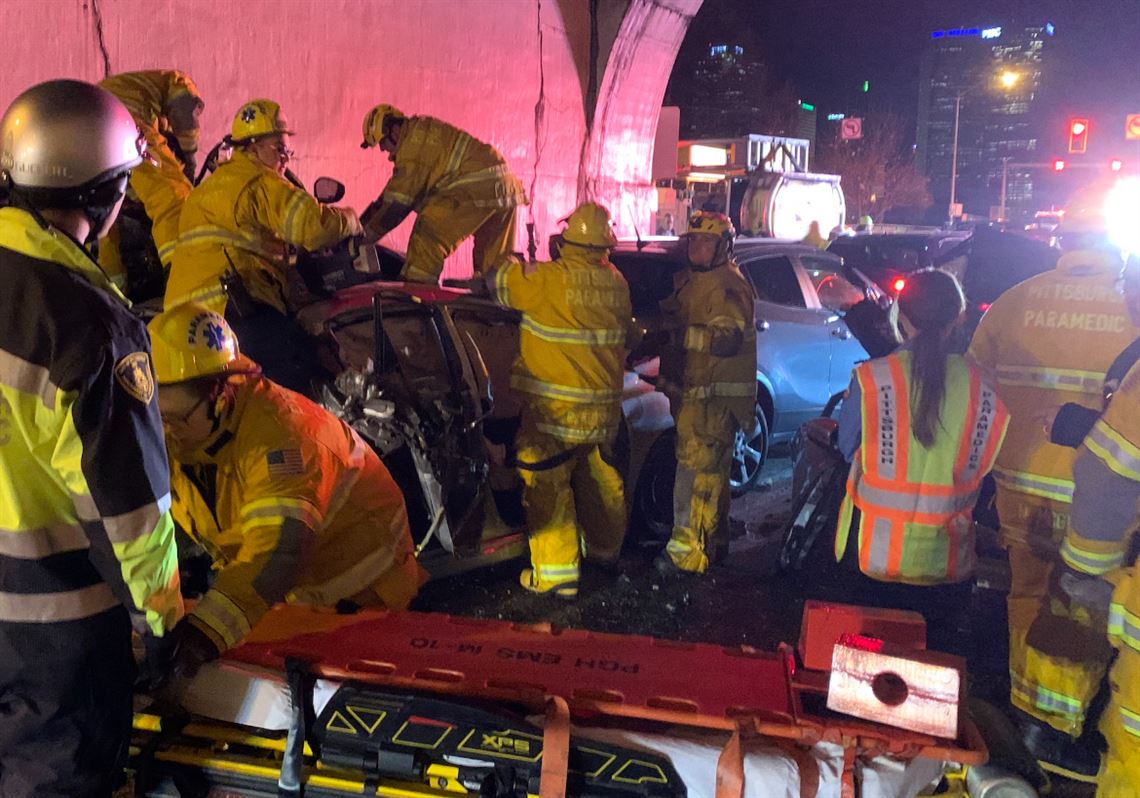 7 injured in 9-vehicle crash in Pittsburgh's Liberty Tunnel ...