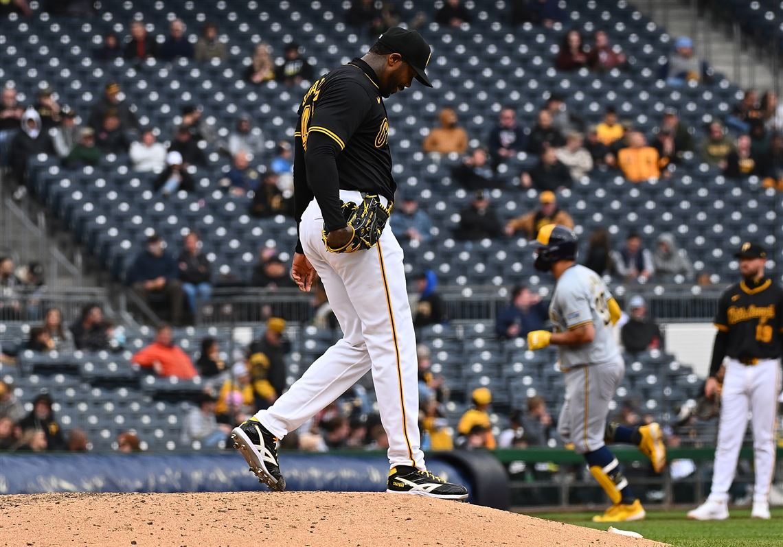 Poor defense and bullpen result in another loss for Pirates ...