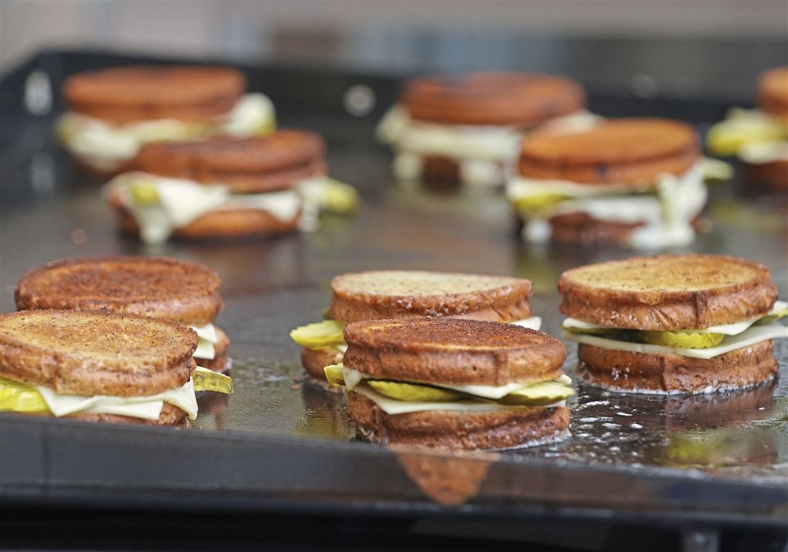 5 Generation Bakers perfects its swirl bread 'sammiches' for ...