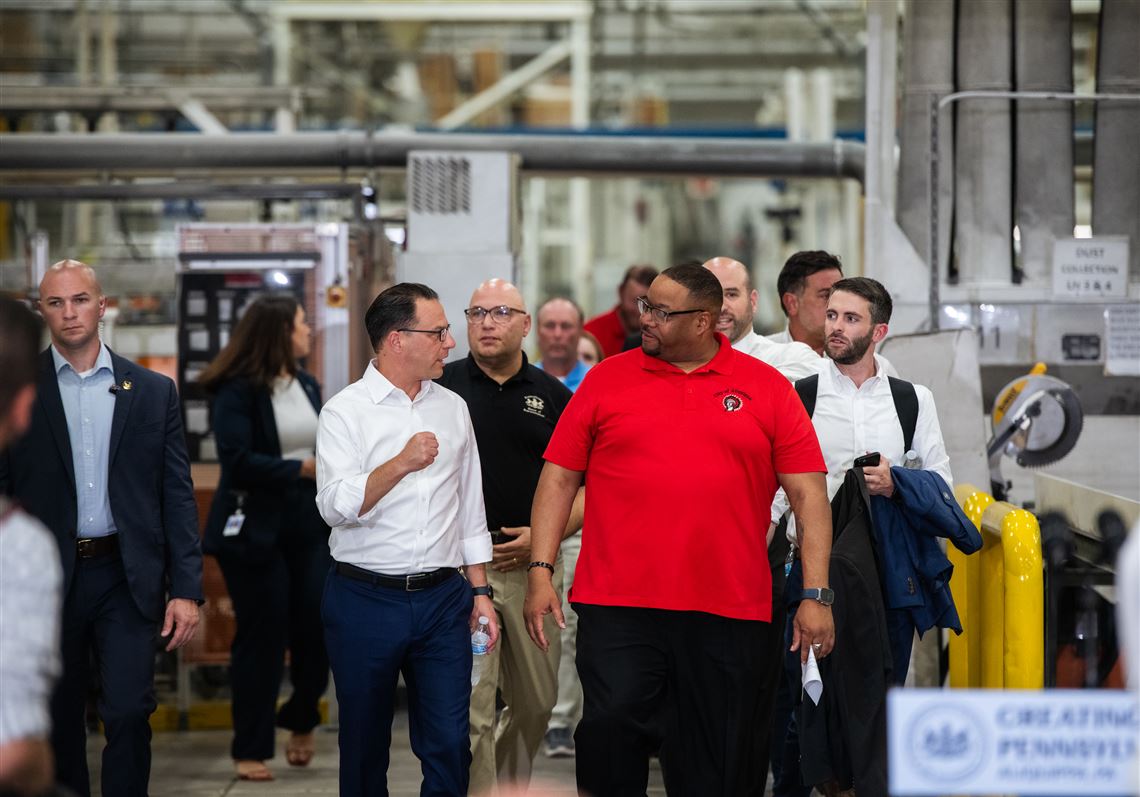 Pa. Gov. Shapiro celebrates Versatex’s warehouse expansion in Aliquippa ...