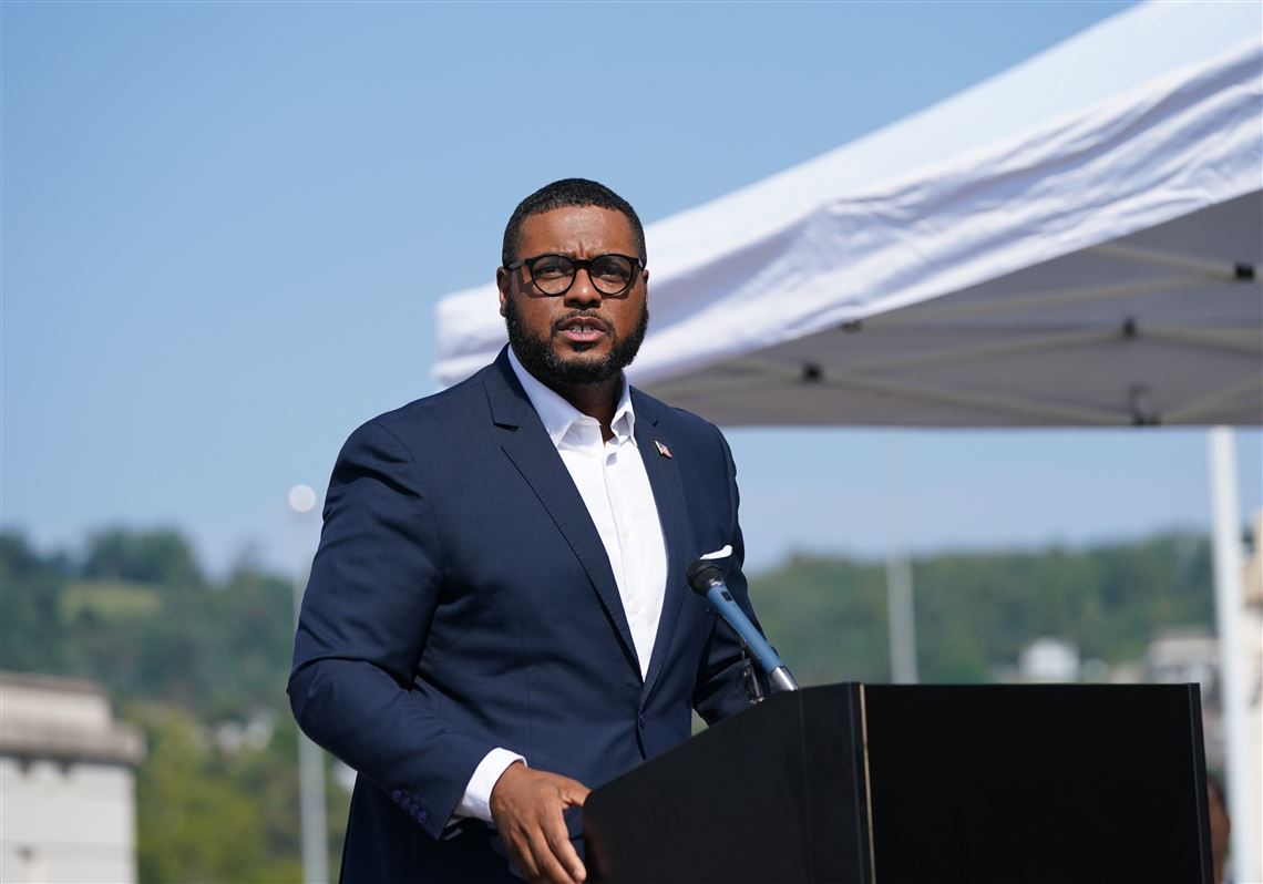 Pa. Lt. Gov. Austin Davis elected to top spot in Democratic lieutenant ...