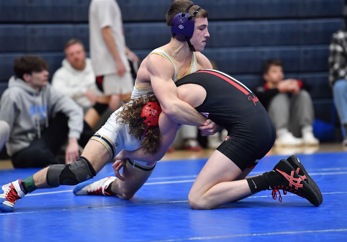 McGuffey's Lucas Barr 3rd family member to reach 100 wrestling wins ...