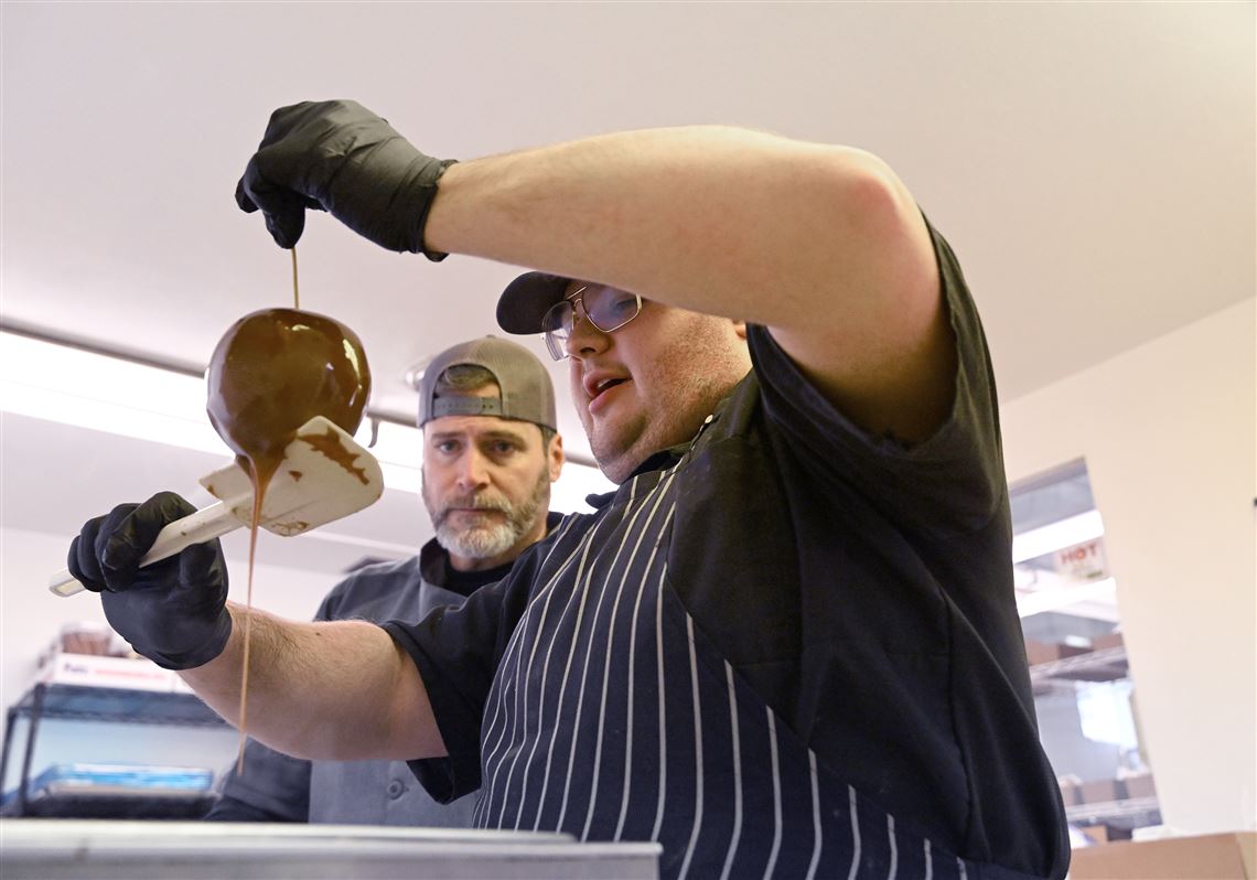 Neurodivergent volunteers and workers find sweet rewards at Spectrum ...