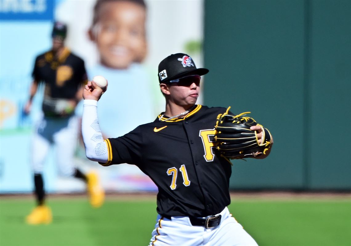 Pirates Pipeline: Defensive whiz Tsung-Che Cheng looking the part at ...