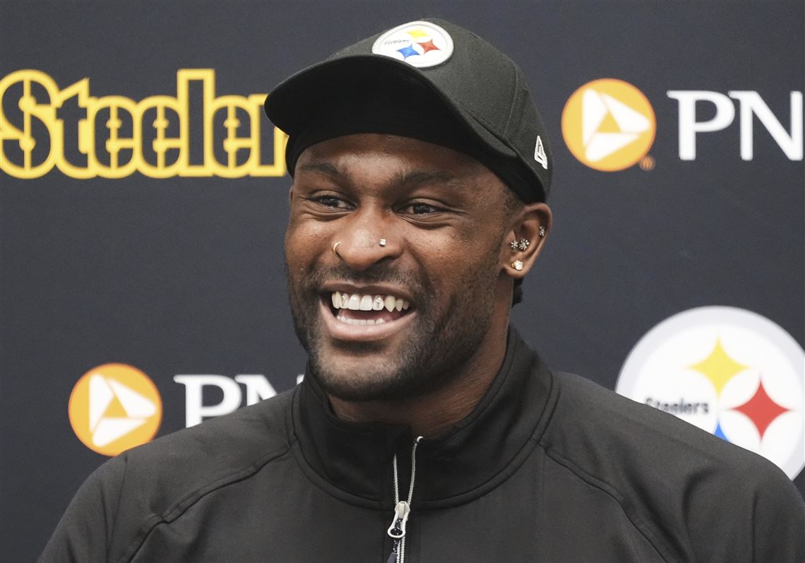 Newly engaged DK Metcalf 'ecstatic' to be a Steeler, swap wisdom with ...