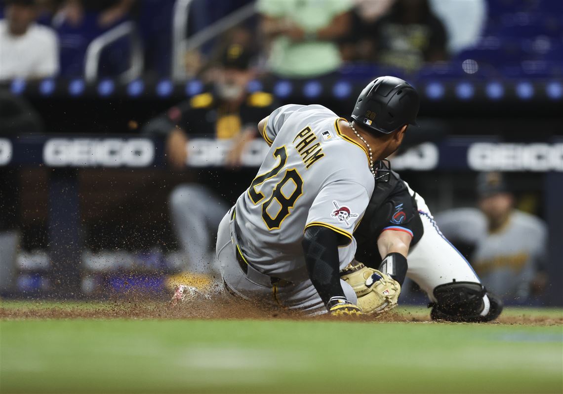 3 takeaways: Poor outfield defense, missed scoring opportunities cost ...