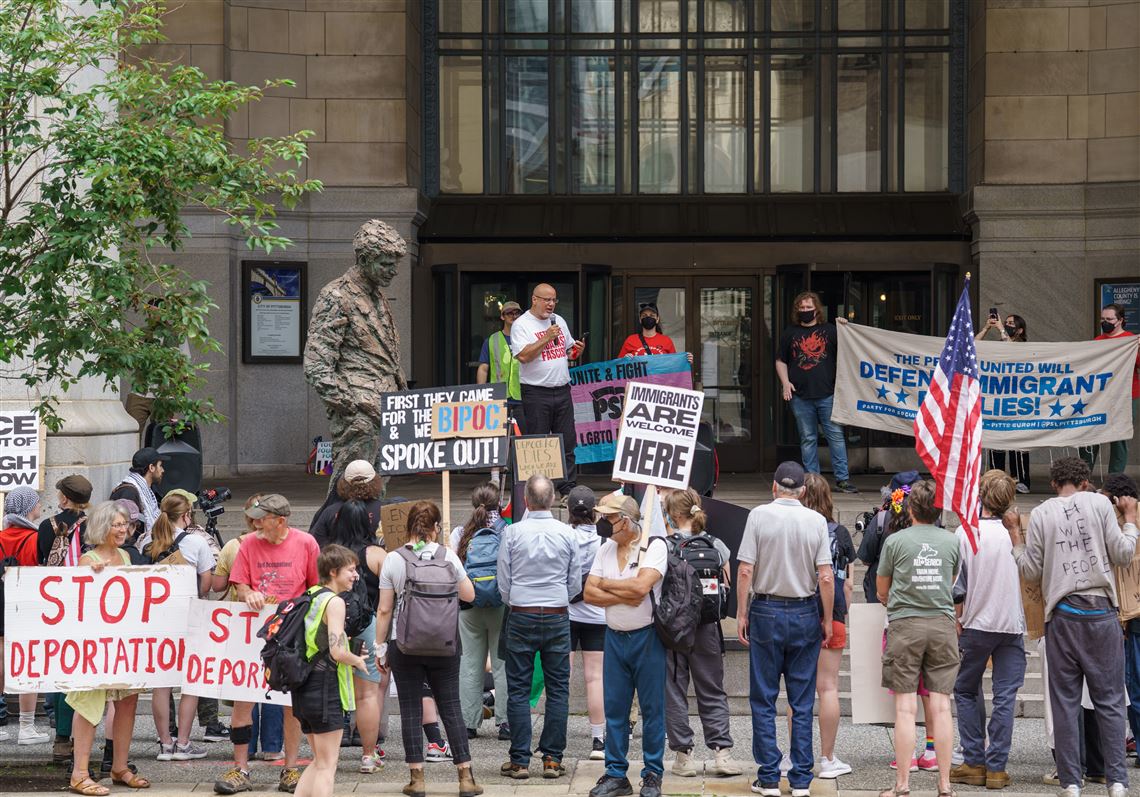 Downtown Pittsburgh rally to protest ICE deportations draws several ...