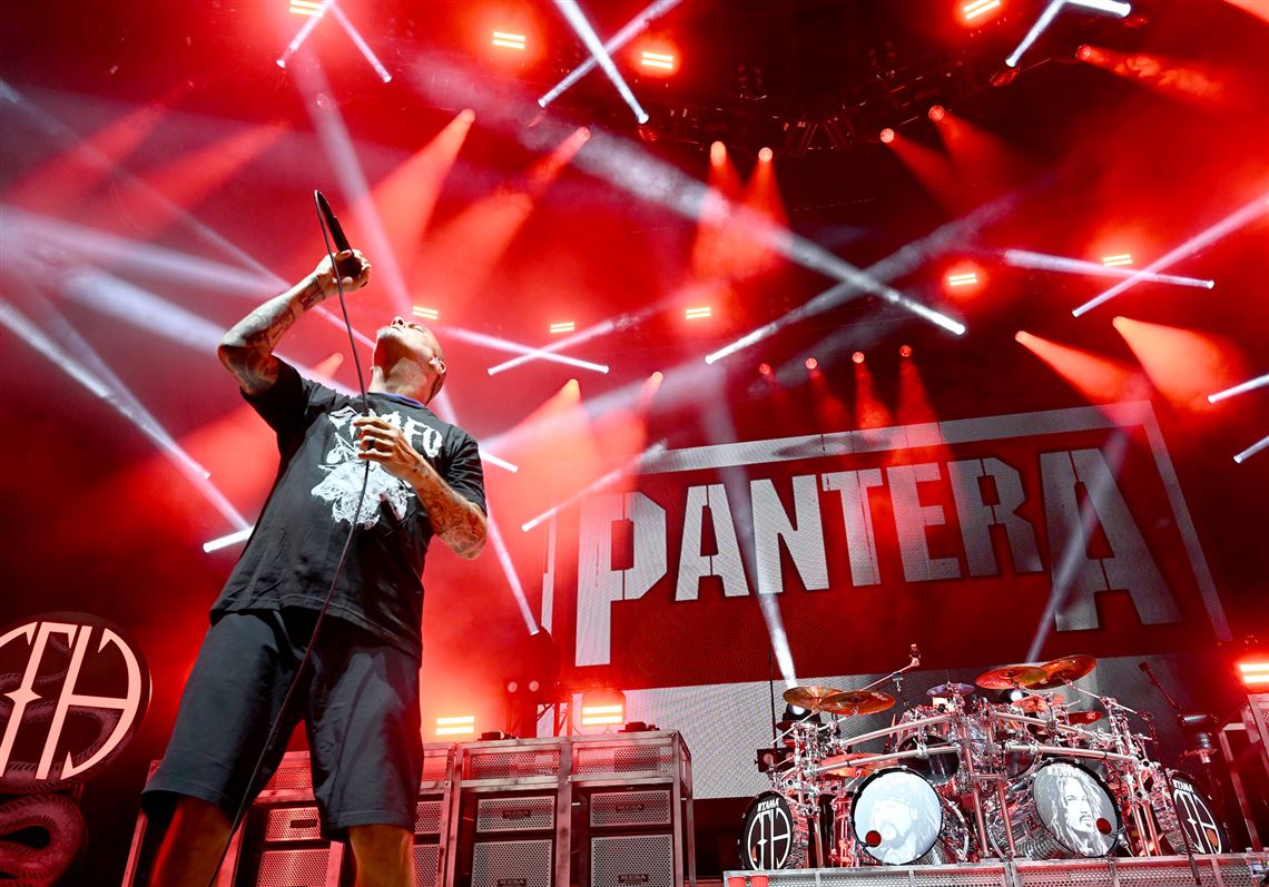 Review: Pantera keeps it brutal in tour opener at Star Lake ...